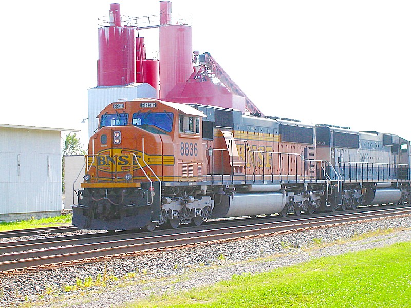 BNSF 8836